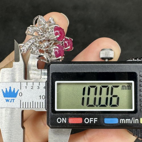 ต่างหู ทับทิม พม่า หลังเบี้ย ช่อดอกไม้ ฝังเพชรกุหลาบ 76/0.76 ct งานทองขาวโบราณ(ปาหะ) นน. 13.46 g