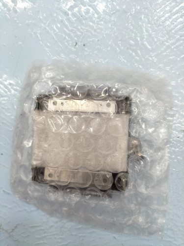 THK LM GUIDE MODEL: HRW21CAM1UU (GK) BLOCK ราคา 2,940.00 บาท