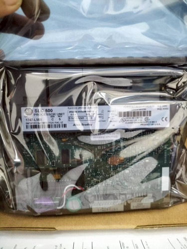 ALLEN-BRADLEY SLC 5/05 64K CONTROLLER MODEL: 1747-L553 ราคา 74,520.00 บาท