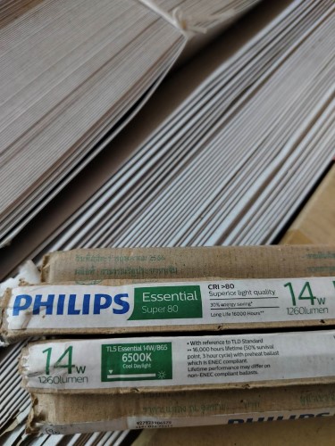 PHILIPS ESSENTIAL MODEL: TL5 14W/865 6500K COOL DAYLIGHT ราคา 54.00 บาท