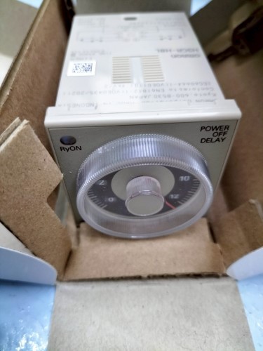 OMRON TIMER POWER OFF DELAY MODEL: H3CR-H8L AC100-120VAC 50/60HZ ราคา 1,960.00 บาท