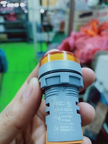 PNC PILOT LAMP LED MODEL: AD16-22DS 24VDC 20MA YELLOW ราคา 180.00 บาท
