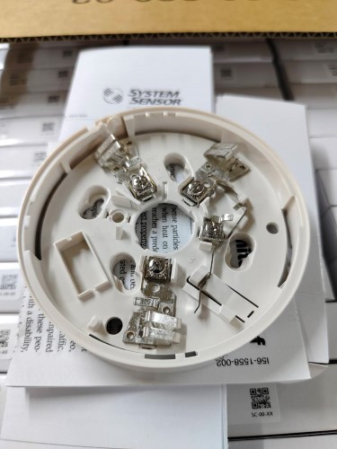 SYSTEM SENSOR DETECTOR BASE MODEL: B401 ของรหัส SD-65 ราคา 80 บาท