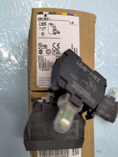 SCHNEIDER MODEL: ZBVBG1 ราคา 355.00 บาท