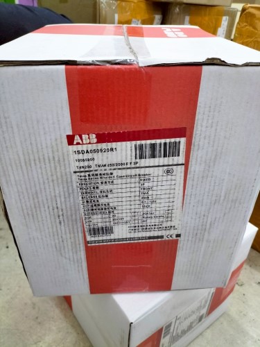 ABB CIRCUIT BREAKER SACE MODEL: T4N250 TMAX 3P 250A ราคา 7,723.40 บาท
