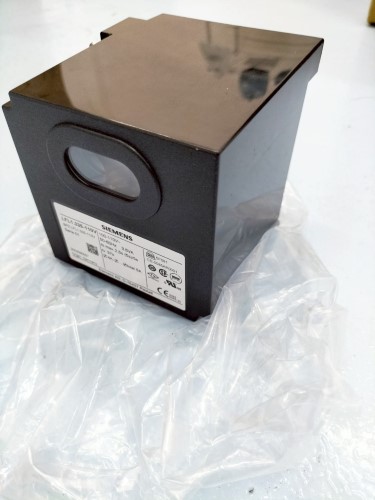 SIEMENS BURNER CONTROL MODULE MODEL: LFL1.335 50-60HZ 3.5VA 100-110V ...