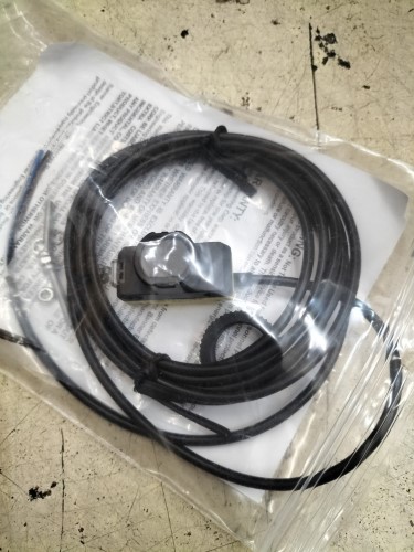 BANNER PHOTO SENSOR QS18VP6LP 10-30VDC ราคา 3,000 บาท