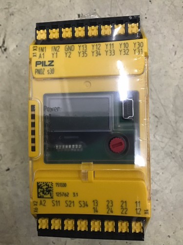 PILZ PNOZ S30 24-240V 751330 ราคา 33,900 บาท