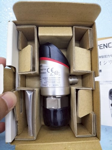 KEYENCE MODEL: GP-M400 10-30VDC ราคา 11,800.00 บาท