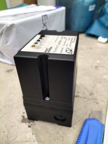 KROMSCHRODER TIGHTNESS CONTROL MODEL: TC 410-10T 220/240VAC 5A โทรสอบ ...