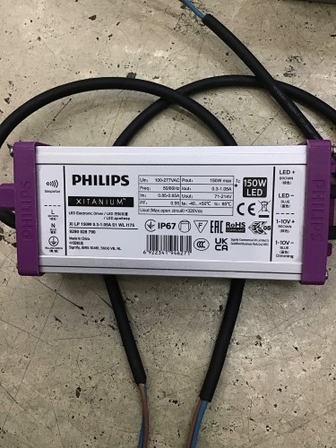PHILIPS LED XI LP 150W 0-1.05A SI GL 1200 ราคา 1,650 บาท
