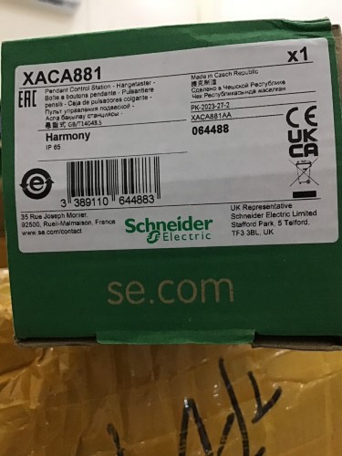 Schneider Xac A881 ราคา 6 048 บาท