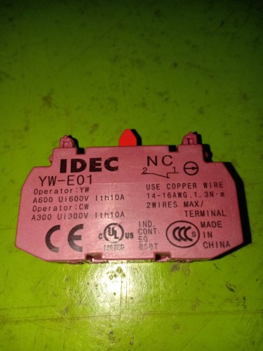 IDEC YW-E01 ราคา 2,850 บาท