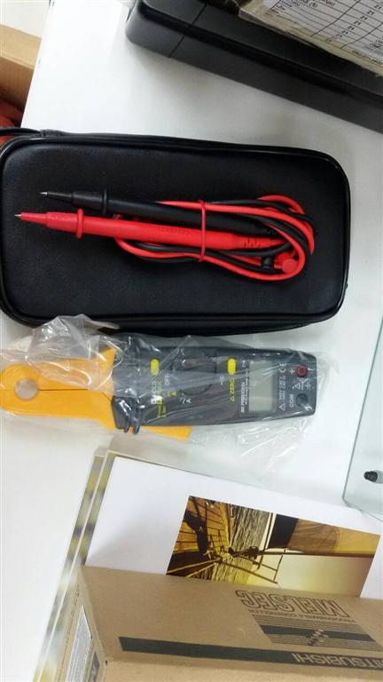 316, Mini AC/DC Clamp Meter - BK Precision