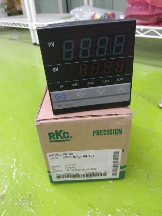 RKC CB700 FK07-MxAH-NN/A/Y 100-240VAC