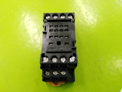 OMRON PYF14A-E ราคา 38 บาท