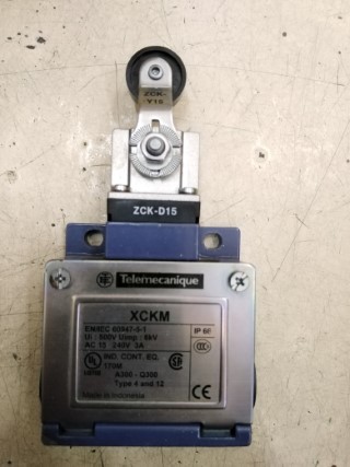 TELEMECANIQUE ZCKD15+ZCKM1 ราคา 1200 บาท