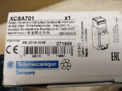 TELEMECANIQUE XCSA701+XCSA703 ราคา 2125 บาท
