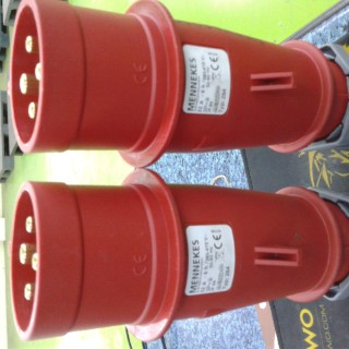 MENNEKES 32A-6H/380-415V IP44 TYP 264 ราคา 300 บาท