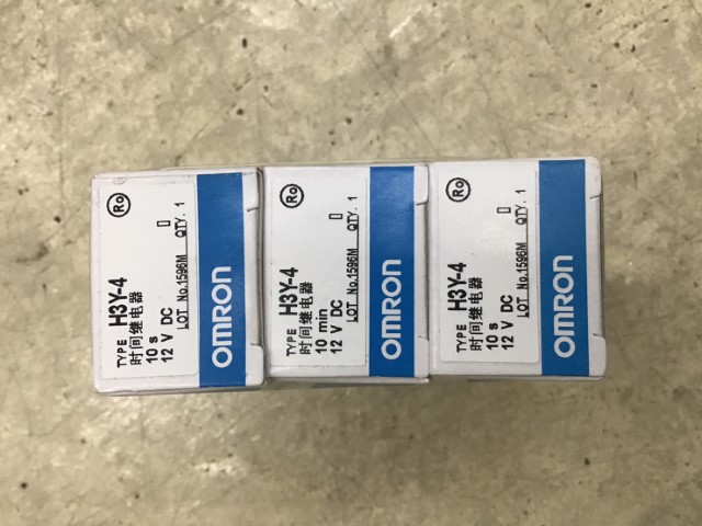 OMRON H3Y-4 ราคา 900 บาท