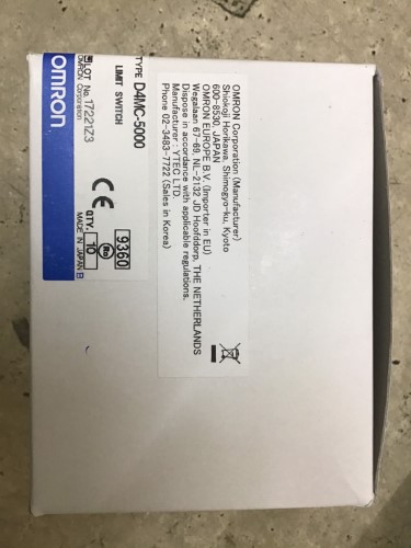 OMRON D4MC-5000 ราคา 484 บาท