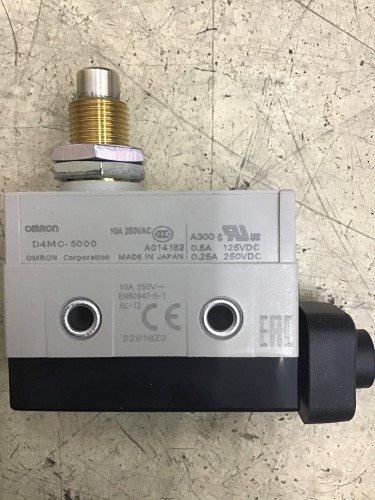 OMRON D4MC-5000 ราคา 484 บาท