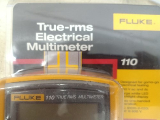 FLUKE 110 TRUE RMS MULTIMETER ราคา 5,353.92 บาท