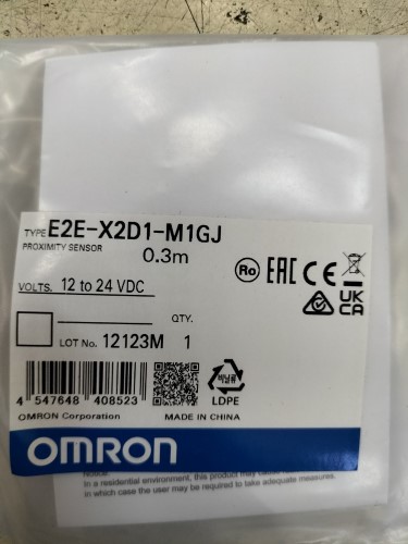 OMRON E2E-X2D1-M1GJ 0.3M ราคา 1,300 บาท