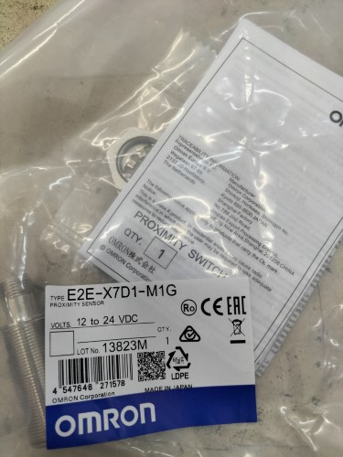 OMRON PROXIMITY SENSOR MODEL: E2E-X7D1-M1G ราคา 1,350 บาท