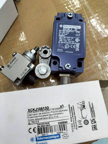 TELEMECANIQUE LIMIT SWITCH MODEL: XCKJ10513D ราคา 3,402.00 บาท