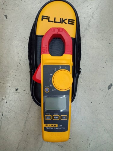 FLUKE 325 TRUE RMS CLAMP METER ราคา 23,560 บาท