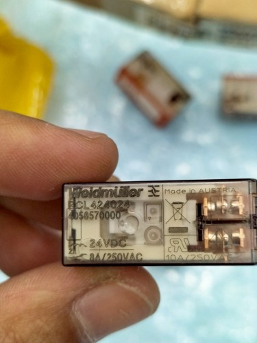 WEIDMULLER RELAY MODEL: RCL424024 4058570000 24VDC ราคา 195.00 บาท