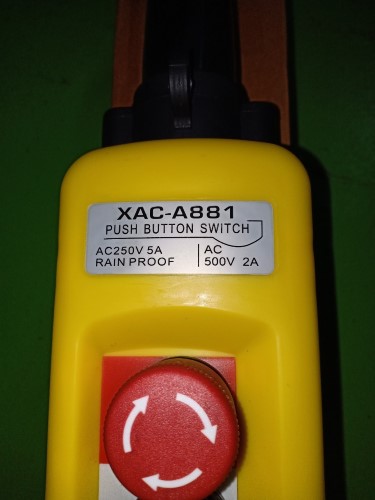 SCHNEIDER XAC-A881 ราคา 4,500 บาท