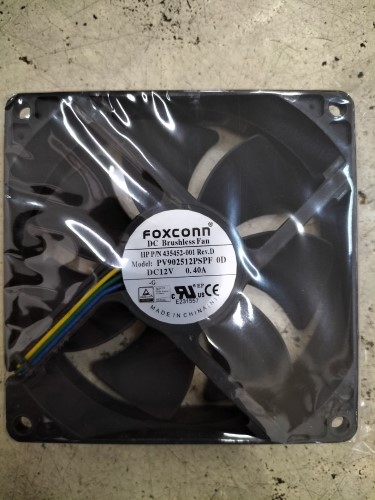 FOXCONN DC BRUSHLESS PV902512PSPF DC12V 0.40A ราคา 850 บาท