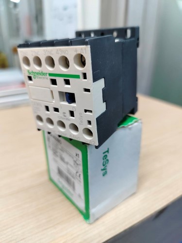 SCHNEIDER MODEL: CA3KN22BD 24VDC ราคา 792 บาท