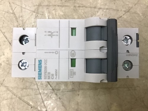 SIEMENS 5SY6206-7CC 6A 400V ราคา 713 บาท