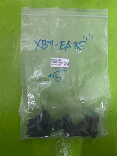 XB7-EA35 สีเขียว ราคา 60 บาท