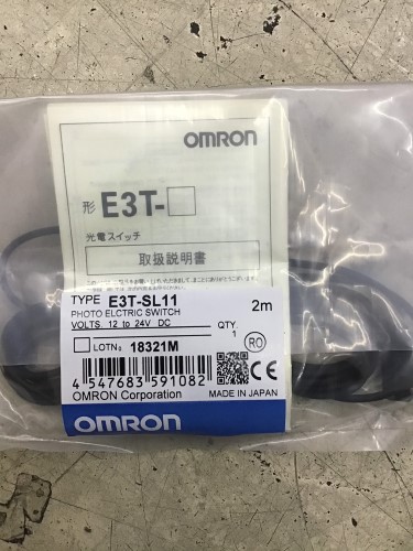 OMRON E3T-SL11 12-24VDC 2M ราคา 1,900 บาท