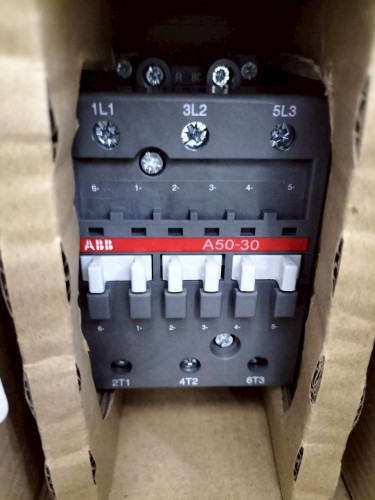 ABB MODEL: A50-30-11 220V ราคา 3,100.00 บาท