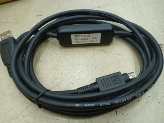 SCHNEIDER XBTZG925 USB PC Connecting Cable ราคา 13,000 บาท
