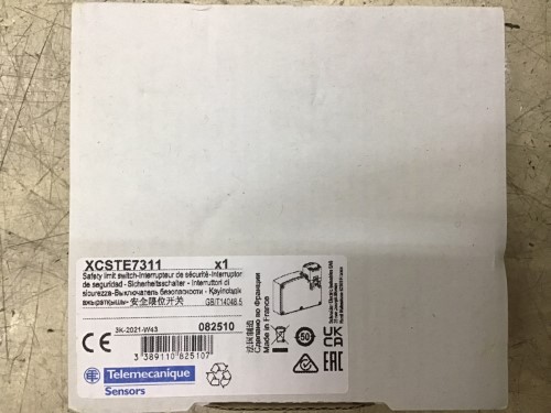 TELEMECANIQUE XCS-TE7311 ราคา 5,300 บาท