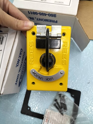 REES LOCK UNLOCK INC SWITCH ROTARY CONTACT SELECTOR MODEL: 04910-125 ...