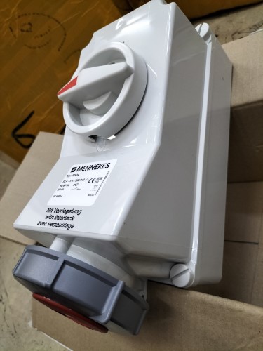 MENNEKS 5792A 32A-3H 380/440V IP67 ราคา 6,400 บาท