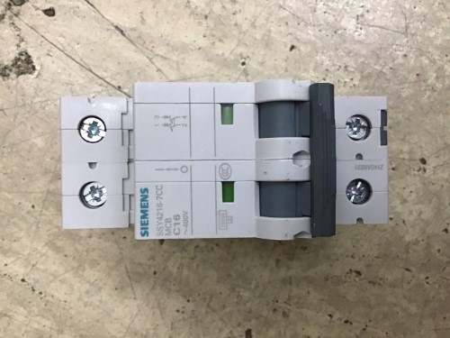 SIEMENS 5SY4216-7 2P 16A ราคา 1255 บาท