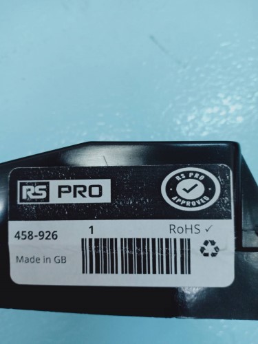 RS PRO MAINS BLOCK CABLE ENTRY 4-7MM. RATED AT 13A 240V AC RS STOCK NO ...