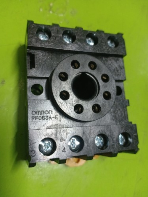 OMRON PF083A-E ราคา 65.55 บาท