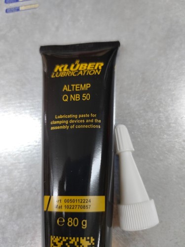 KLUBER ALTEMP Q NB 50 LUBRICATION AND ASSEMBLY PASTE 80g ราคา 4,700 บาท