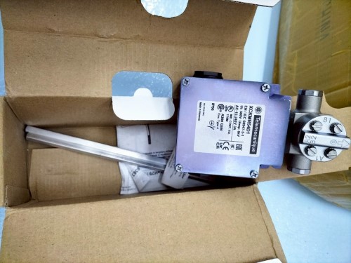 TELEMECANIQUE LIMIT SWITCH MODEL: XCKMR54D1 ราคา 6,650.28 บาท