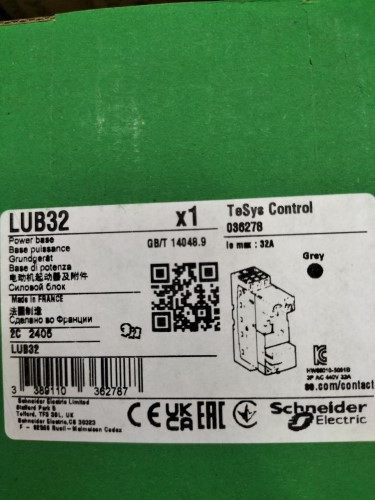 SCHNEIDER PRWER BASE 32A/690V LUB32 ราคา 2,300 บาท