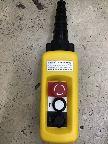 SCHNEIDER XAC-A2813 ราคา 1,450 บาท